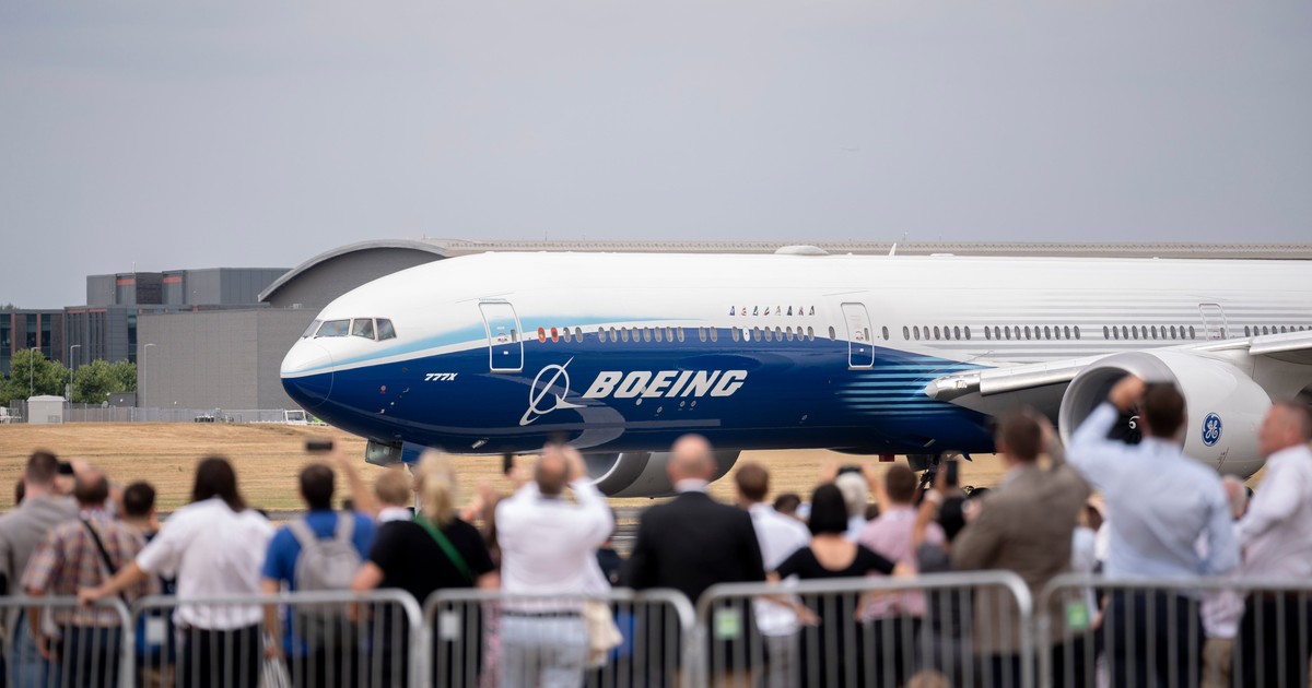 Boeing paused flight tests for its long-awaited 777X after finding a ...