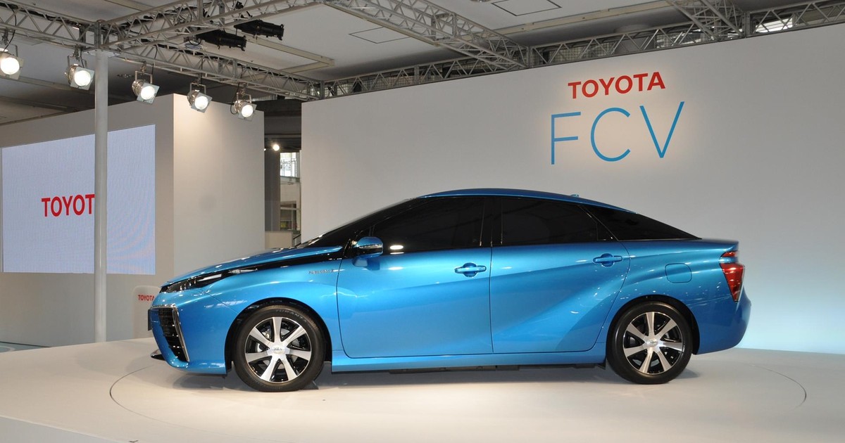 Toyota FCHV - produkcyjna wersja na ogniwa paliwowe