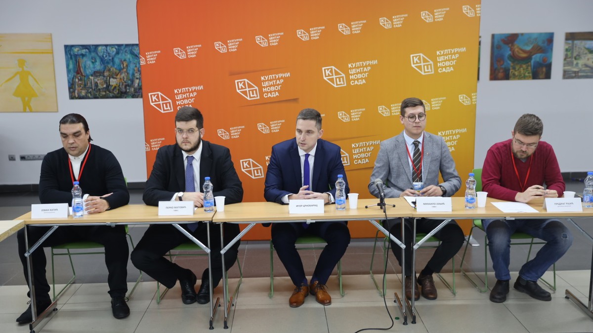 "BUDUĆNOST GRADIMO ZAJEDNO" Crnobarac: Novi Sad je uvek bio simbol ...