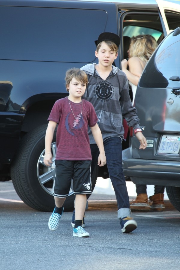 Oto syn Johnny'ego Deppa. Podobny? - Film