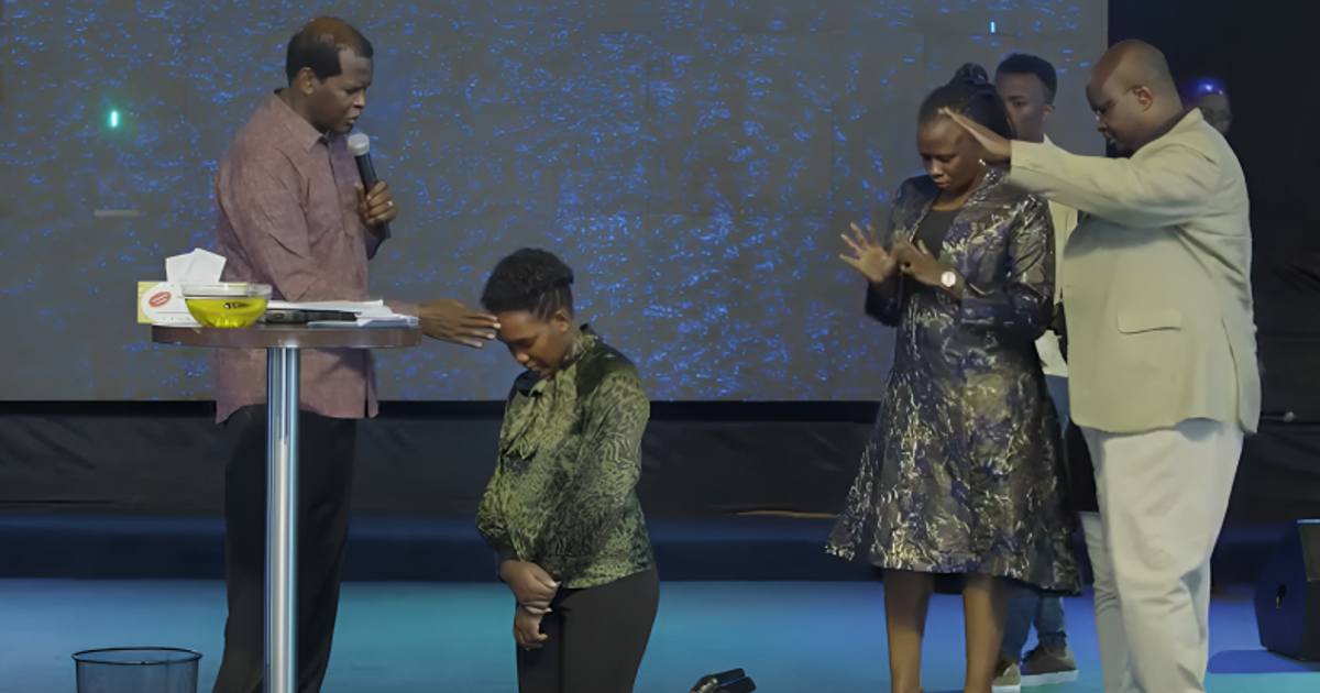 Pastor Robert Kayanja prayers for right people in Nyamutoro's life ...