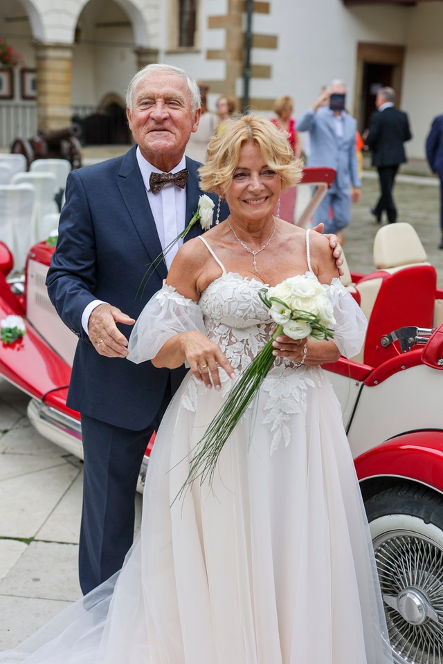 Iwona i Gerard z "Sanatorium miłości" wzięli ślub! Zjawiskowa suknia ...