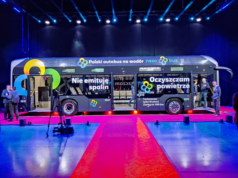 NesoBus: Pokazano polski autobus wodorowy. Będzie produkowany w Świdniku