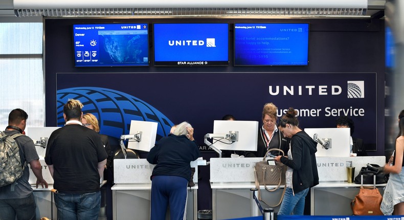 A United Airlines passenger took a day off work and flew across the US ...