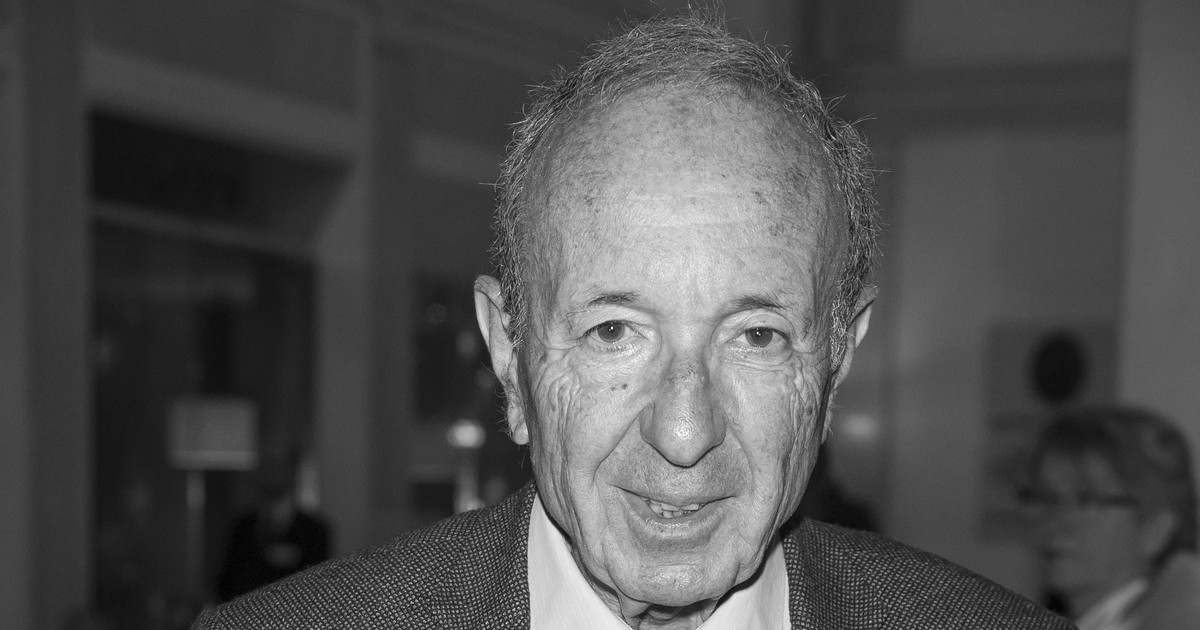 Daniel Passent nie żyje. Był dziennikarzem "Polityki", ambasadorem