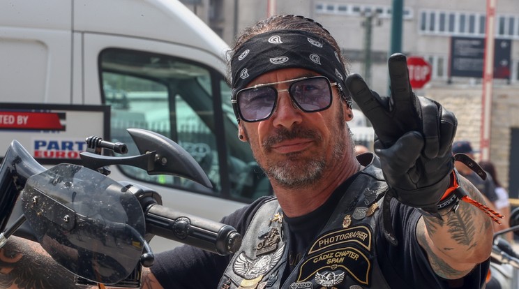 Itt vannak a legmenőbb arcok és motorok a Harley-Davidson-fesztiválról ...