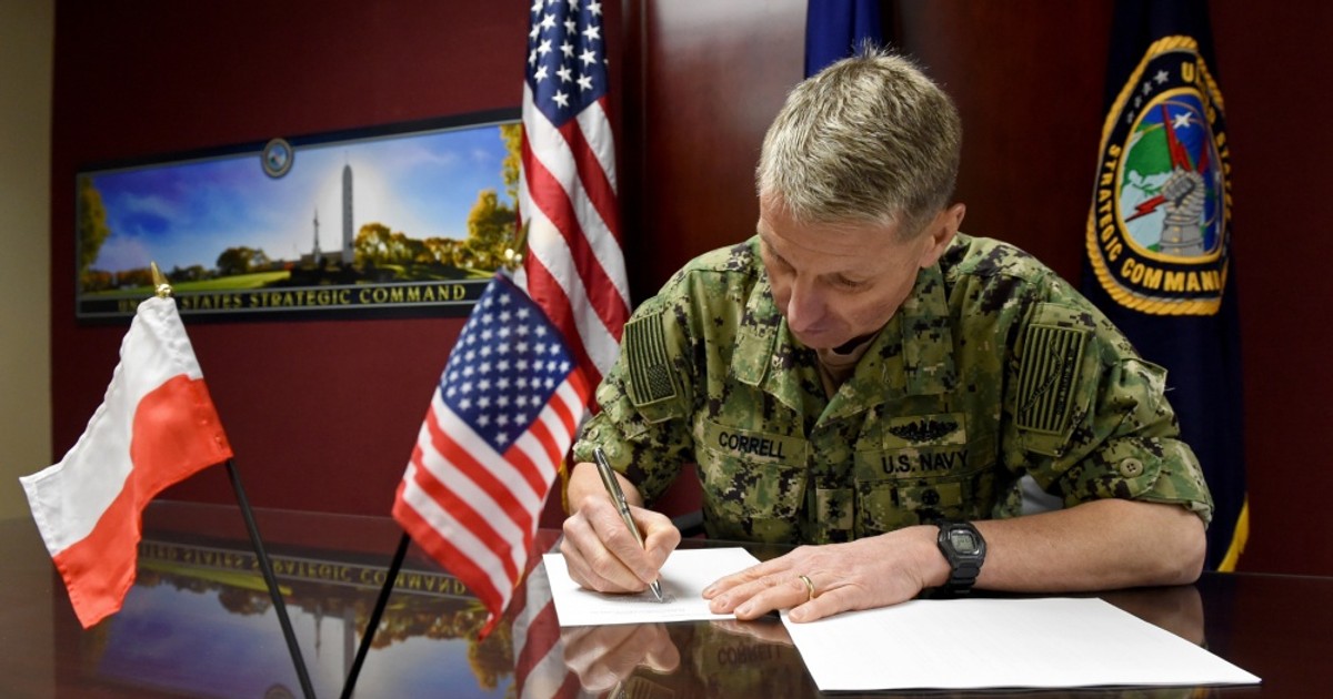 Polska Agencja Kosmiczna podpisała kluczowe porozumienie z Dowództwem ...