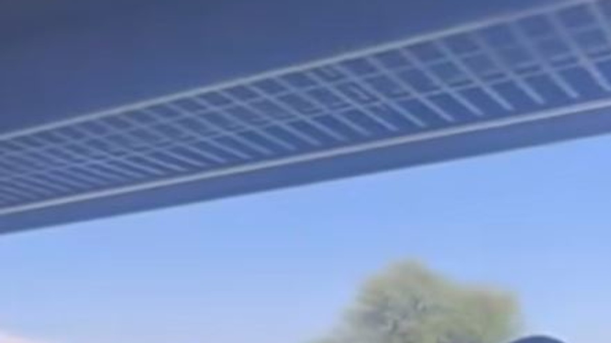 Zapalio se rumunski teretni voz na relaciji Beograd-Vršac - Blic