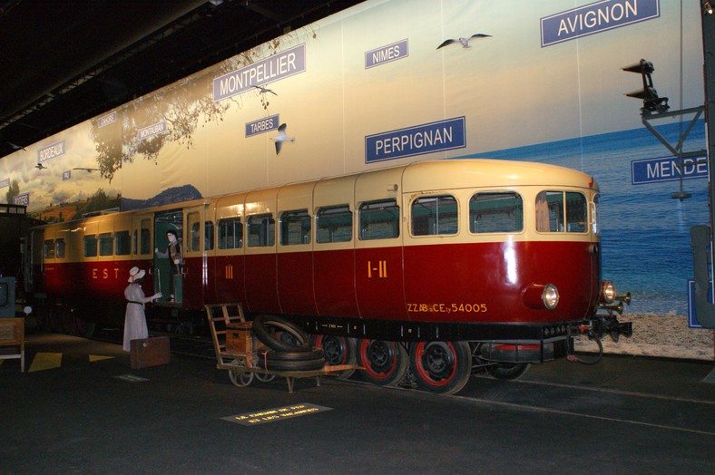 Micheline - eksperymentalne połączenie pociągu z samochodem. Oto jego ...