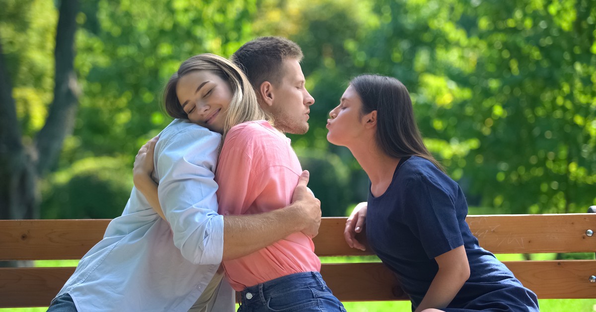 Poliamoria. Czy można kochać więcej niż jedną osobę naraz? - Kobieta