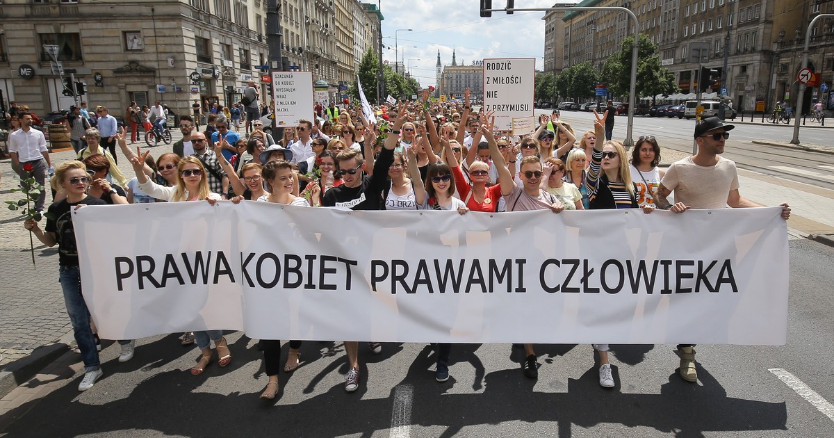 W Warszawie zakończył się Marsz Godności – Protest Kobiet - Wiadomości
