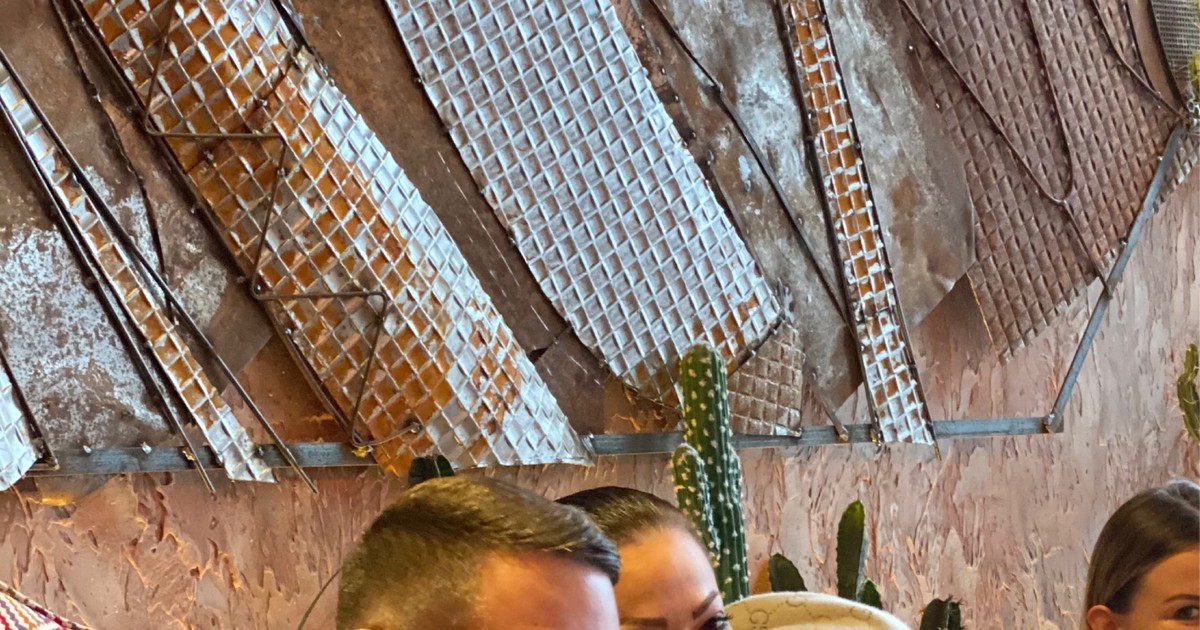 ovo je cecin novi decko bogdan - Blic