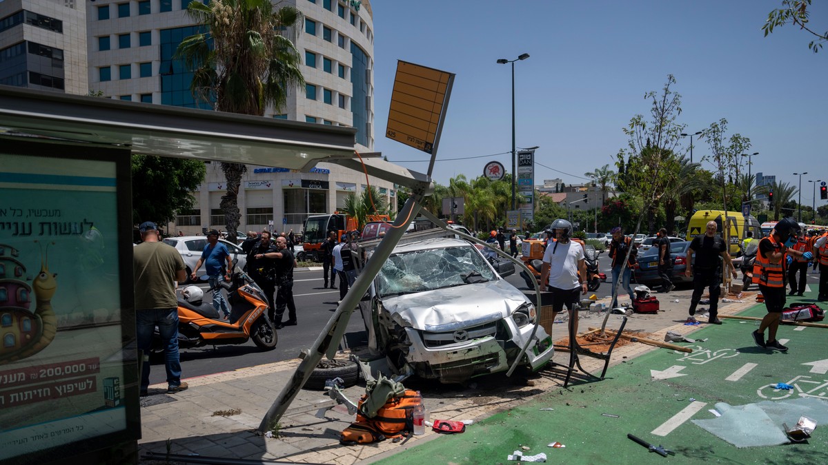Muškarac automobilom pokosio ljude u Tel Avivu - Blic