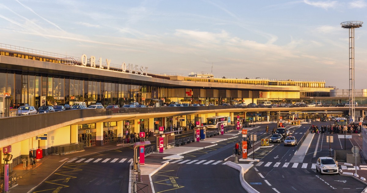 Lotniska we Francji: Paryskie lotnisko Beauvais, Charles de Gaulle i ...