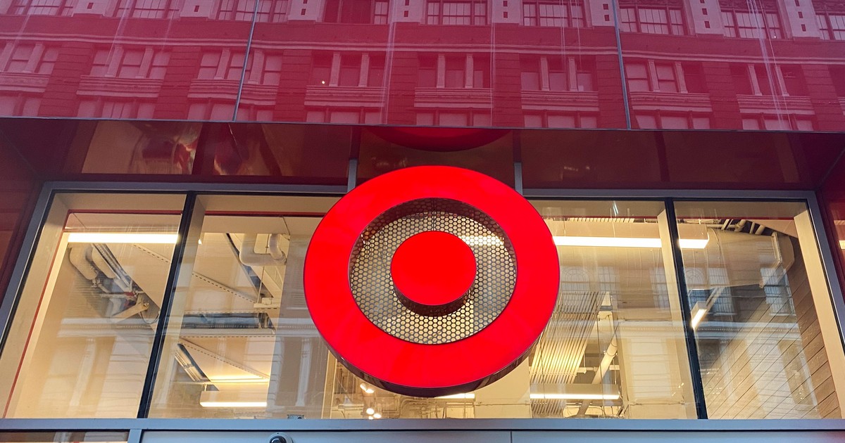 Target workers in Buffalo hosted a slumber party for stranded motorists ...