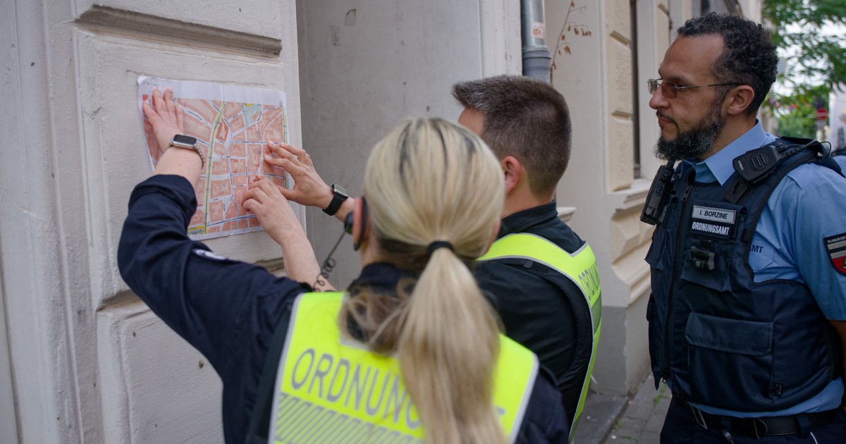 Gigantyczna ewakuacja w Kolonii. Dotknęła ponad 20 tys. osób - Wiadomości