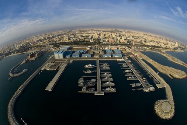 Jednemu z najbogatszych w ropę państw kończy się gotówka. Kuwejt ...