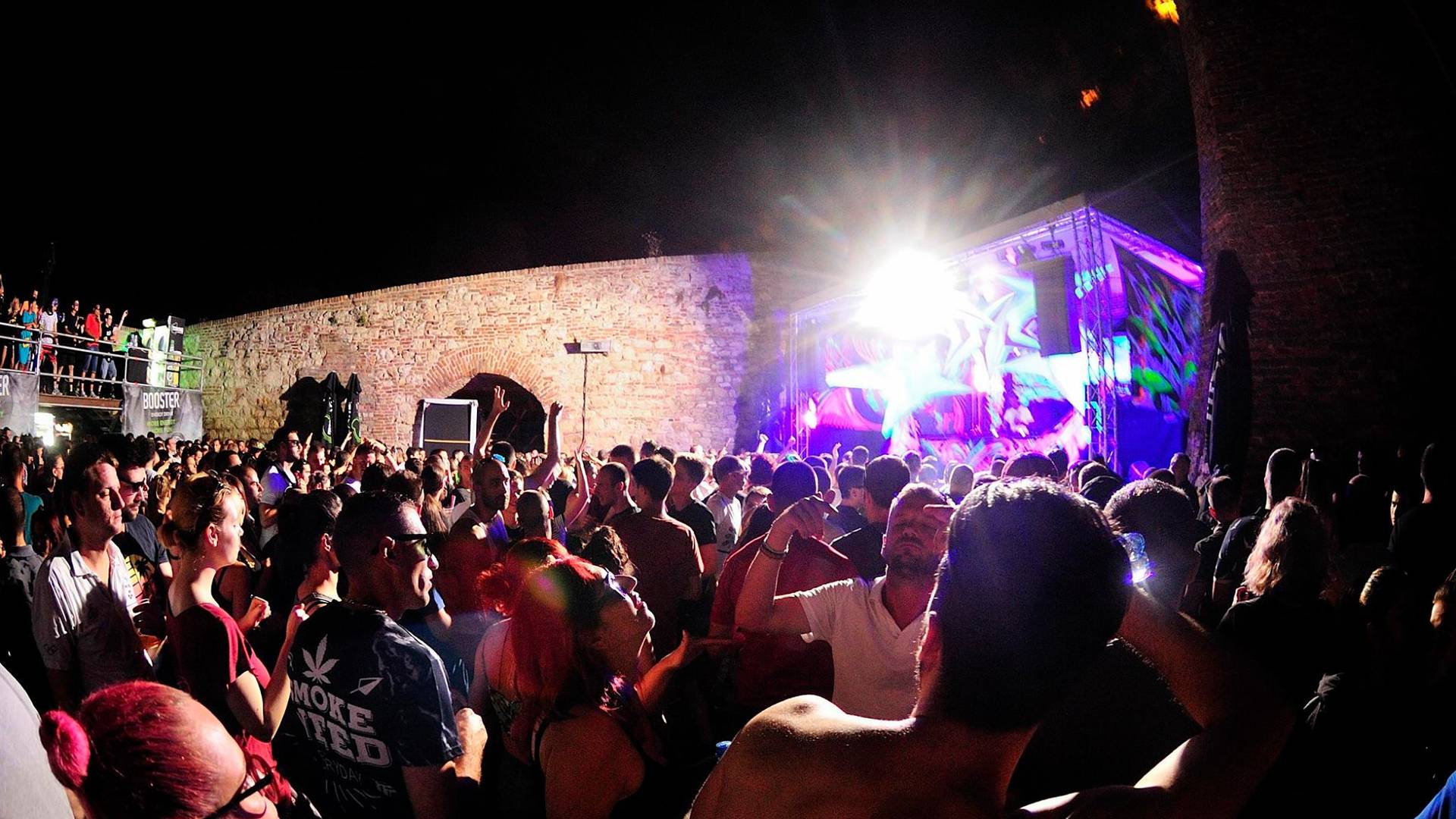 Posle godinu i po dana se rejv vratio u grad i znamo gde ćete partijati ...