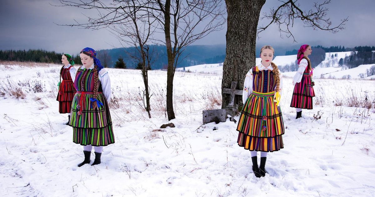 Zespół Tulia: klip do ludowej wersji "Nothing Else Matters" grupy ...