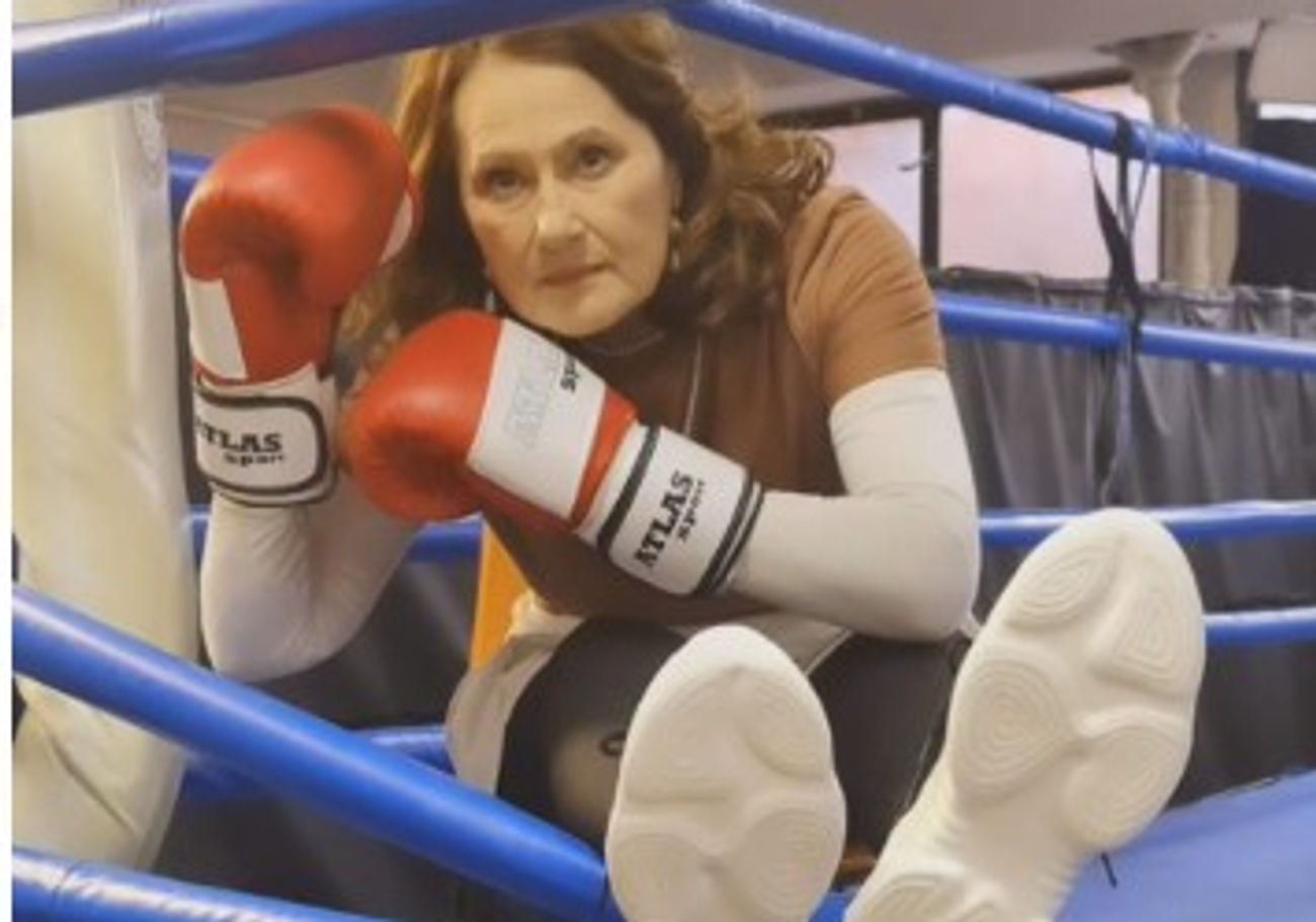 Bivša žena Lazara Ristovskog u ringu sa bokserskim rukavicama: Ovakvu je do sada nismo videli - Blic