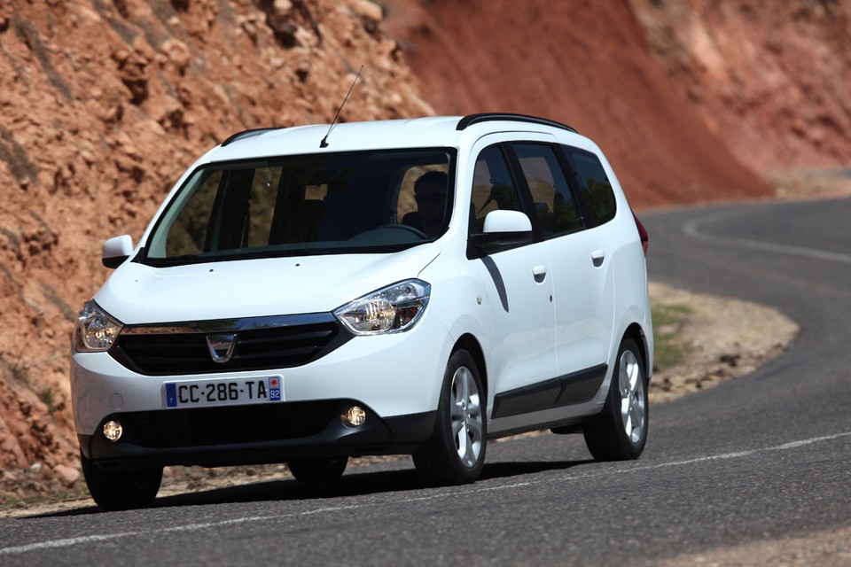 Dacia Lodgy: minivan w mikrocenie