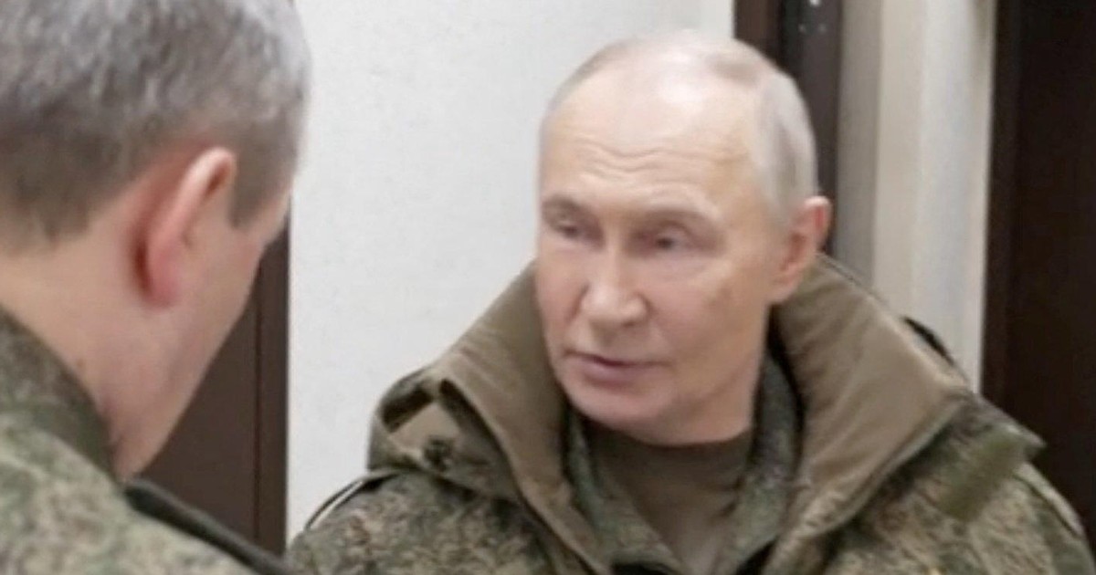 Władimir Putin wygląda na zmęczonego. Nowe zdjęcie w mundurze szokuje