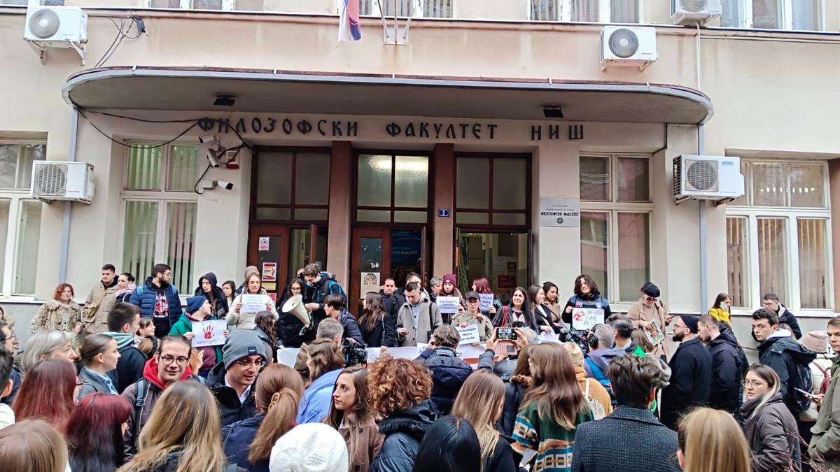 Novi dekan Filozofskog fakulteta u Nišu profesor Vladimir Ž. Jovanović - Blic