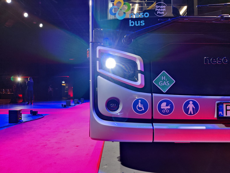 NesoBus: Pokazano polski autobus wodorowy. Będzie produkowany w Świdniku