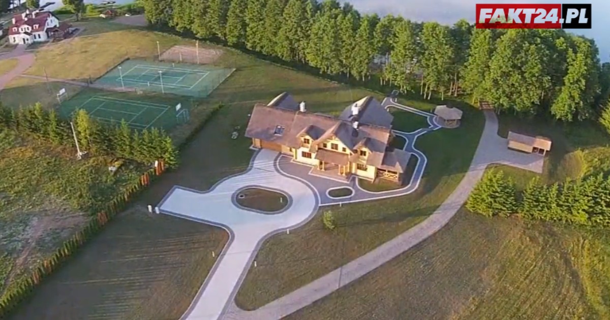 Tak mieszka Robert Lewandowski. Zobacz jego dom