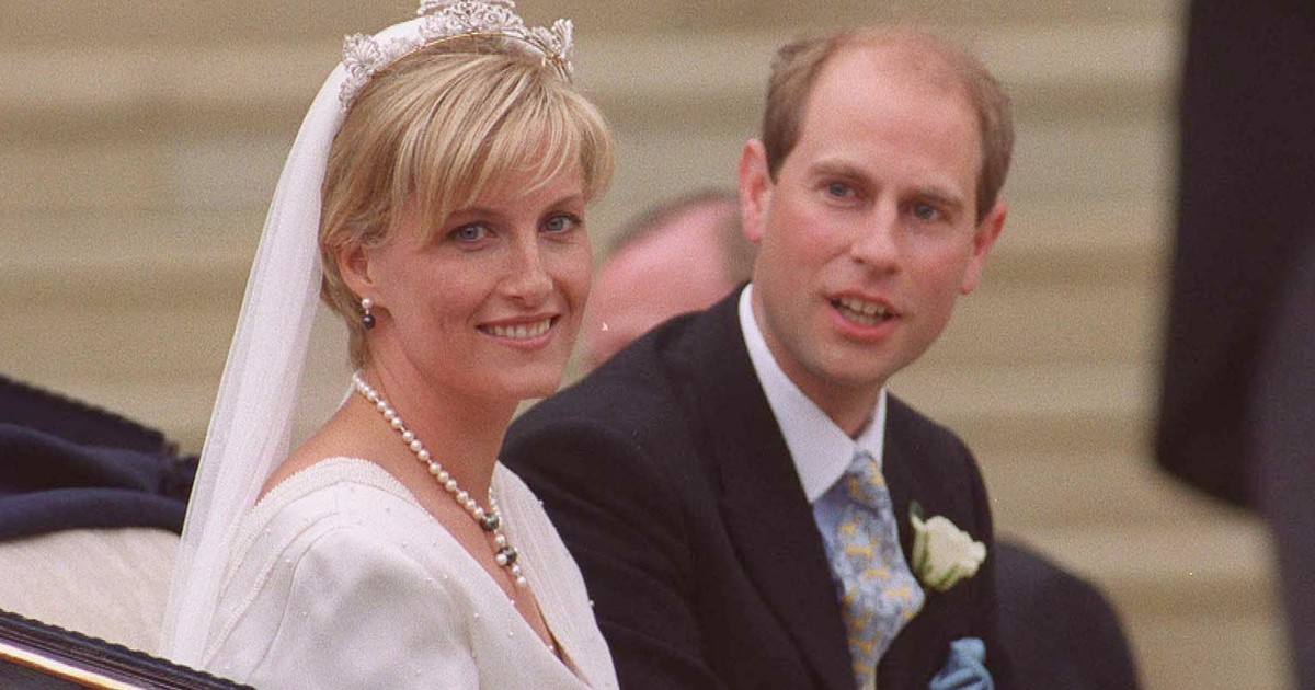 Książę i księżna Edynburga już od 25 lat razem. To Zofia wprowadzała ...