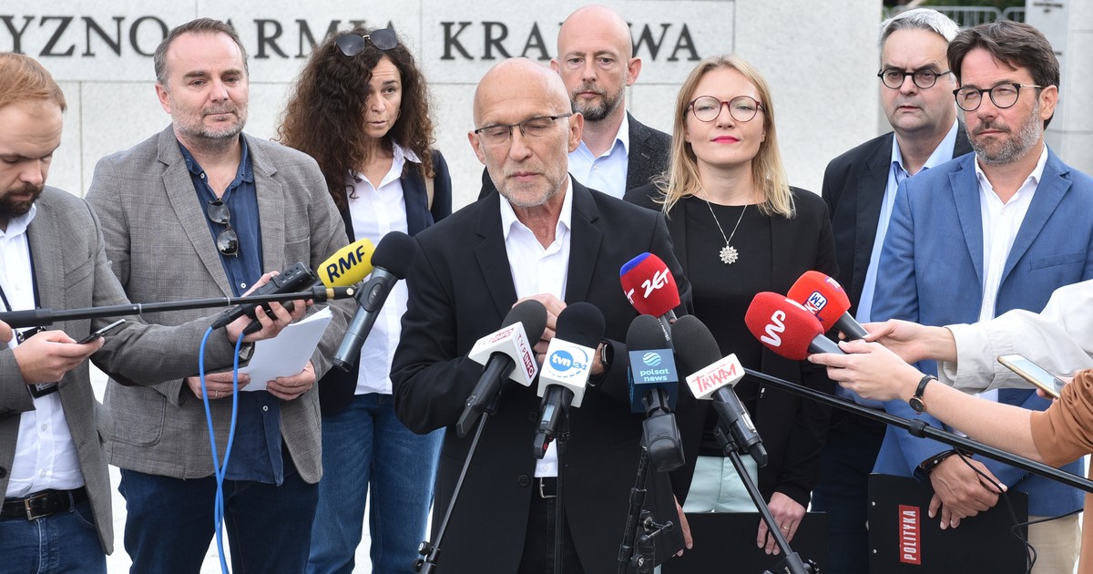 Stan wyjątkowy: Piotr Pacewicz: Rząd nie che pokazywać uchodźców