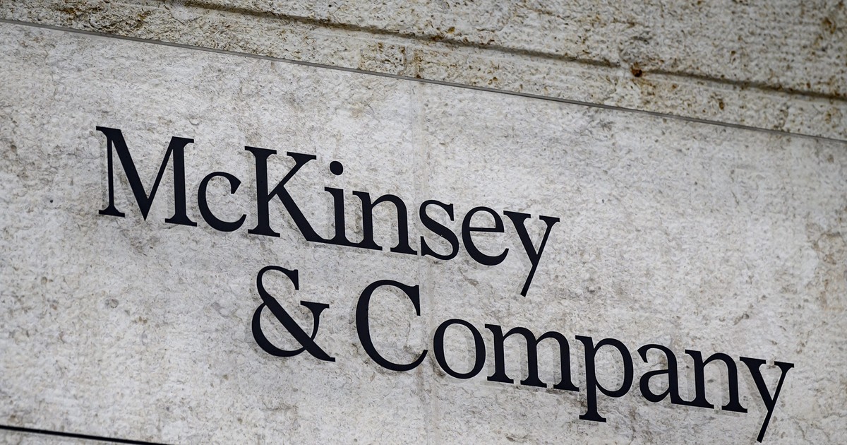 New York's viral new trash cans unveiled nearly 2 years after a $1.6 ...