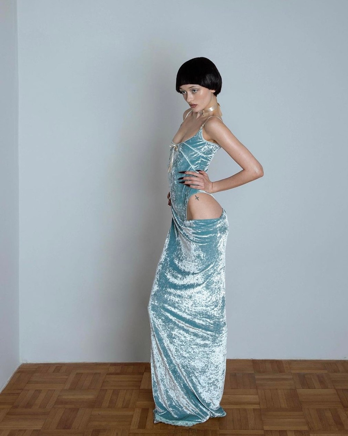 Sanda Simona oblači Teya Doru na Evroviziji, a njene krecije nose i ...