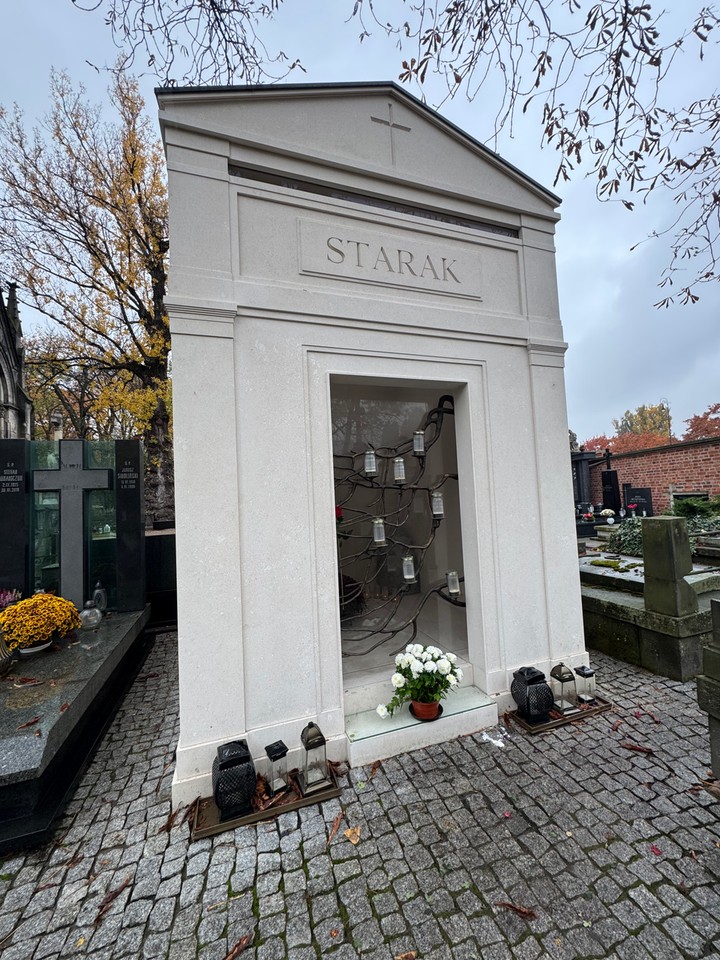 Groby znanych polskich artystów. Podobizny i fotografie to nie wszystko ...