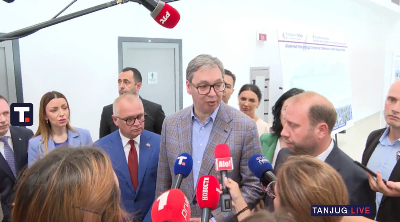Vučić na aerodromu "Konstantin Veliki": Obilazi novi terminal