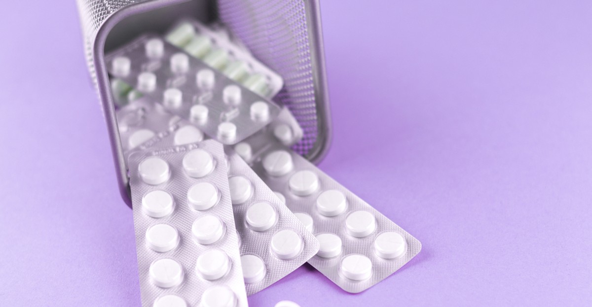 Tabletka hormonalna - jak działa? Skuteczność tabletek hormonalnych