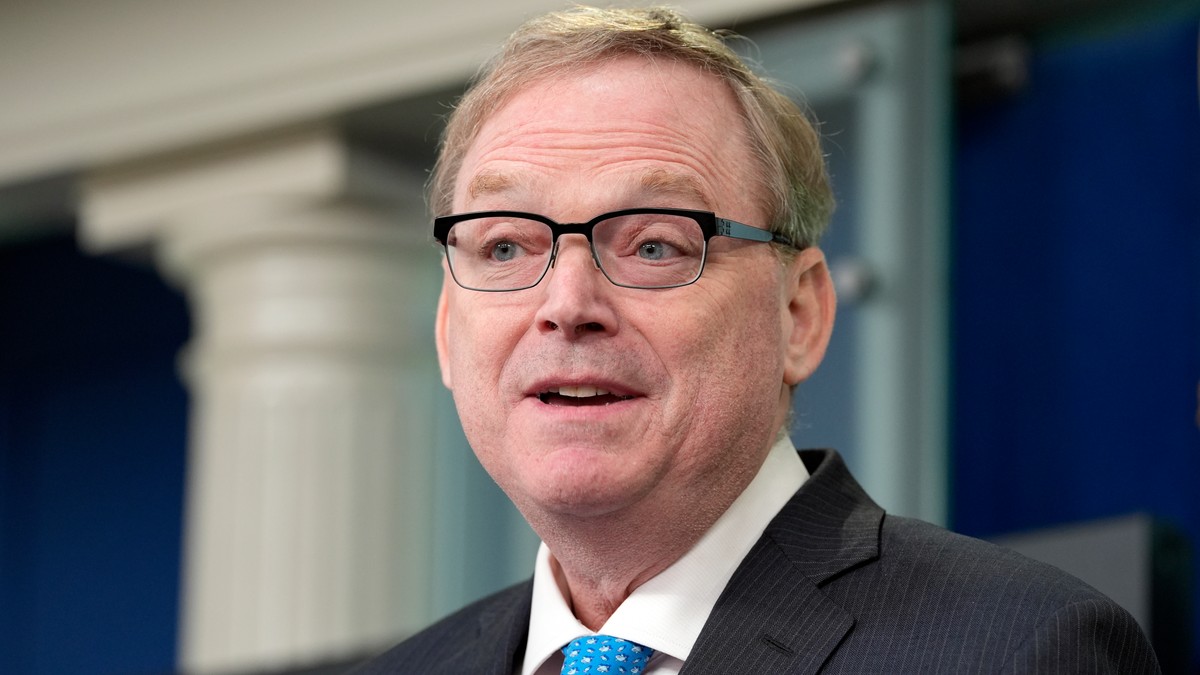 Heset: Tramp može da smeni predsednika federalnih rezervi iz opravdanih ...