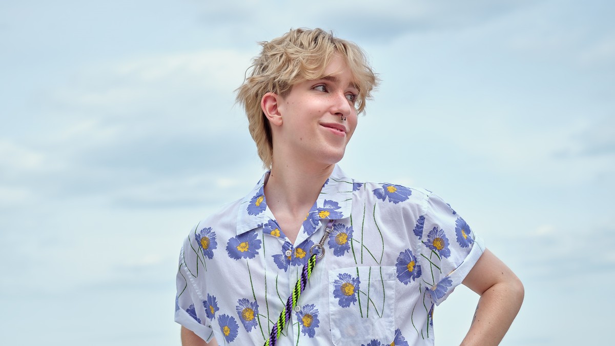 Megkerült Whisper Ton: nagy bejelentéssel készült követőinek