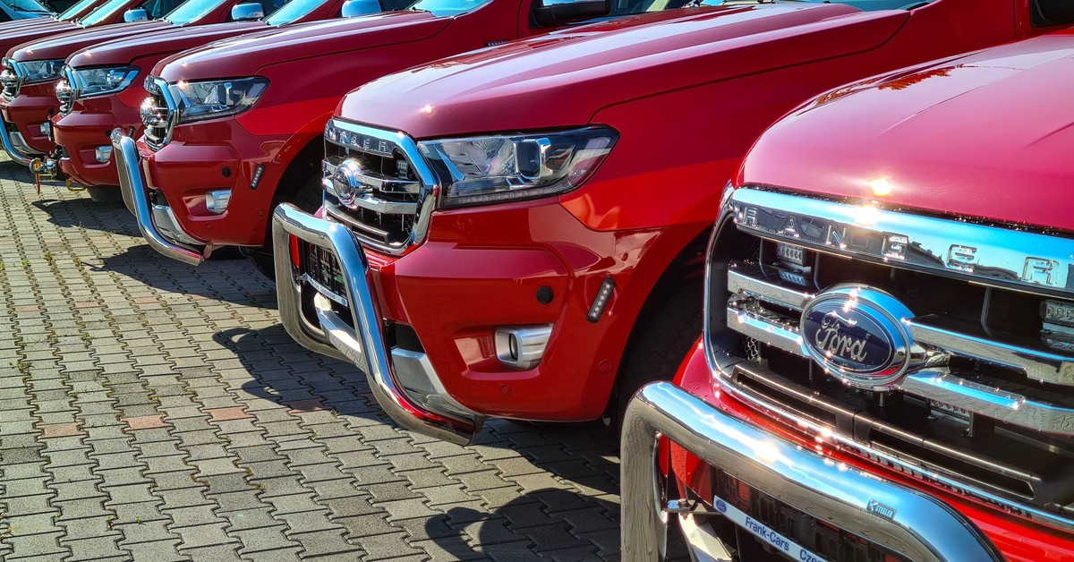 Ford Ranger wygrał przetarg straży pożarnej. To terenówki z ...