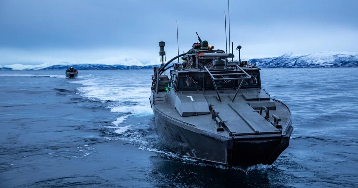 Ukraine's navy is harassing Russian forces with 16 new armored assault ...