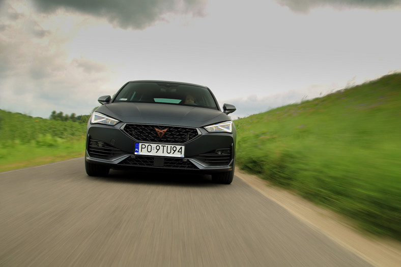 Cupra Leon 300 DSG – hot w szerokim spektrum – TEST