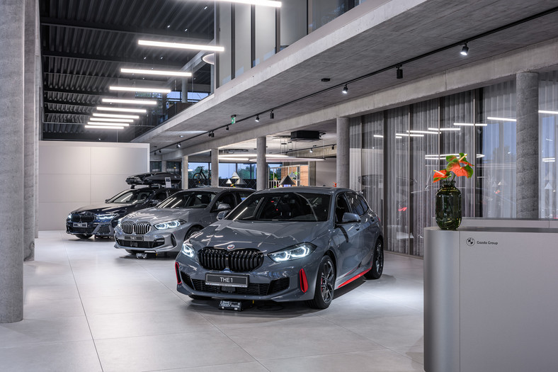 Kiedyś była tu kopalnia Kleofas. Dziś stoi największy salon BMW w Europie