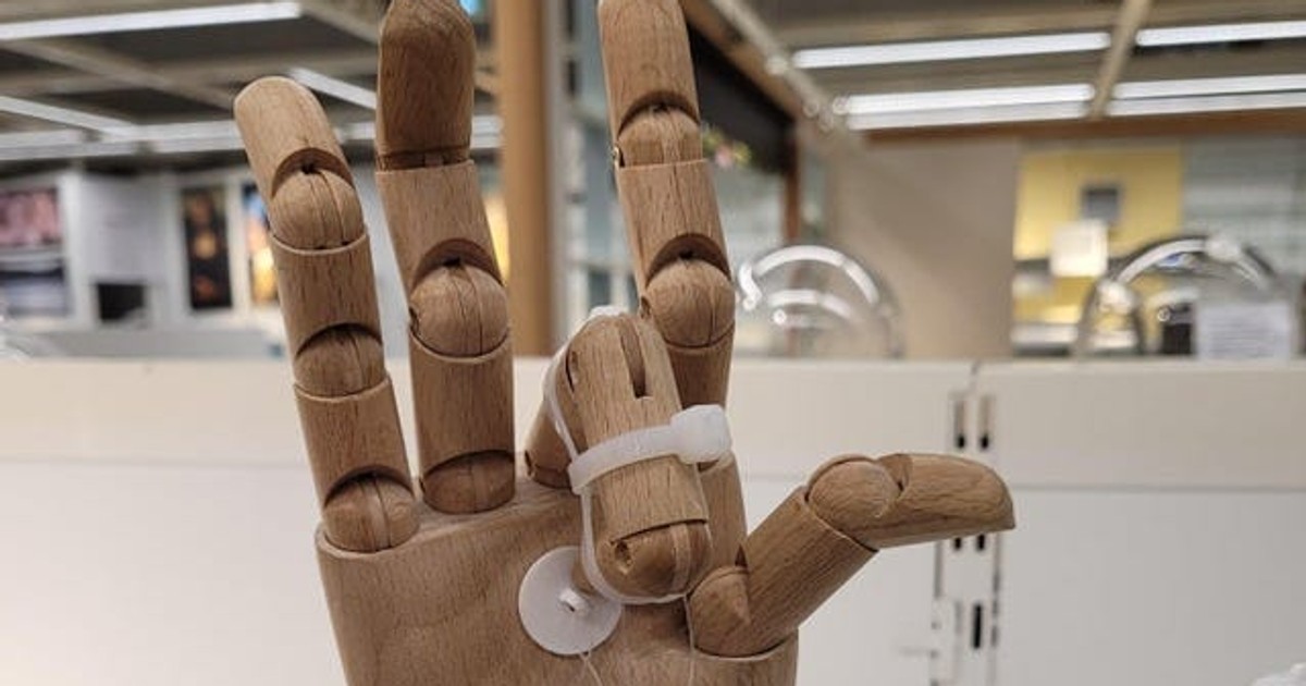 Ikea shoppers keep making the wooden model hands flip people off, so ...