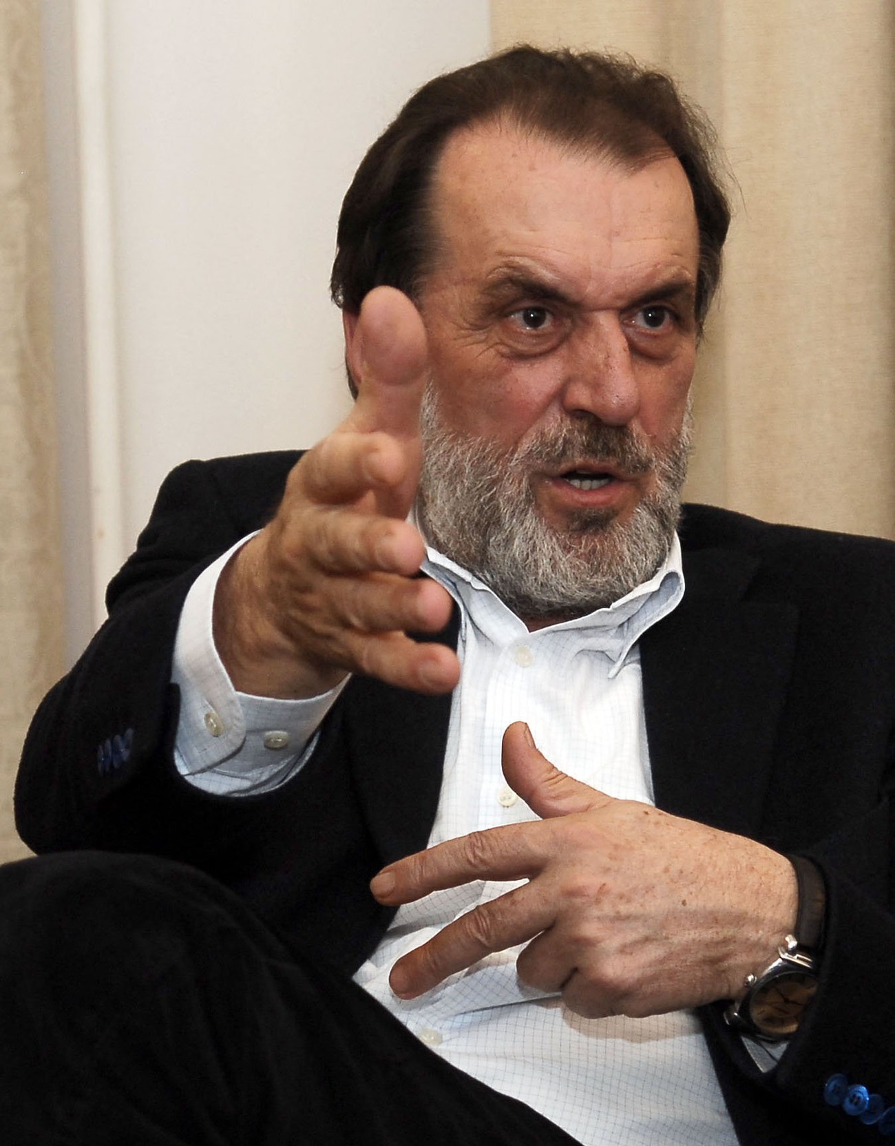 "Crna ruka" preti smrću Vuku Draškoviću - Blic