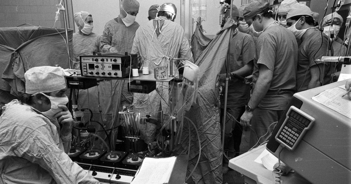 Prof. Religa przekonał ją, by oddała zwłoki. Użyli "protokołu śmierci ...