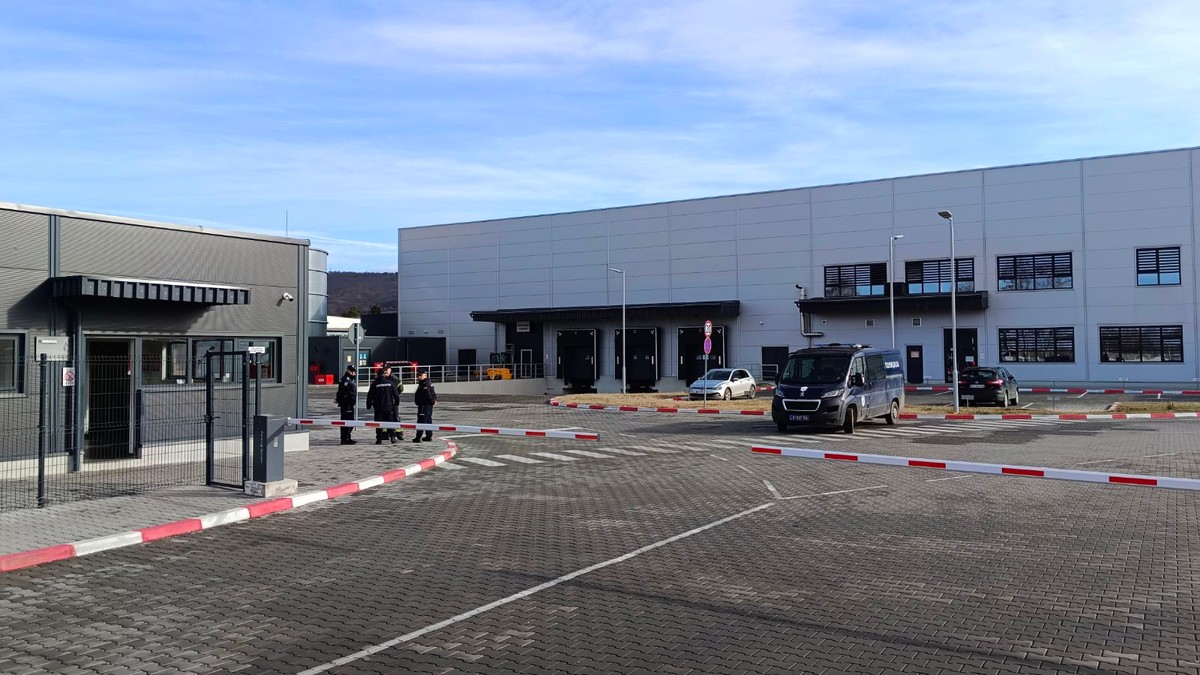 Uključili su klime, a onda je počeo novi horor Radnik fabrike "Magna ...