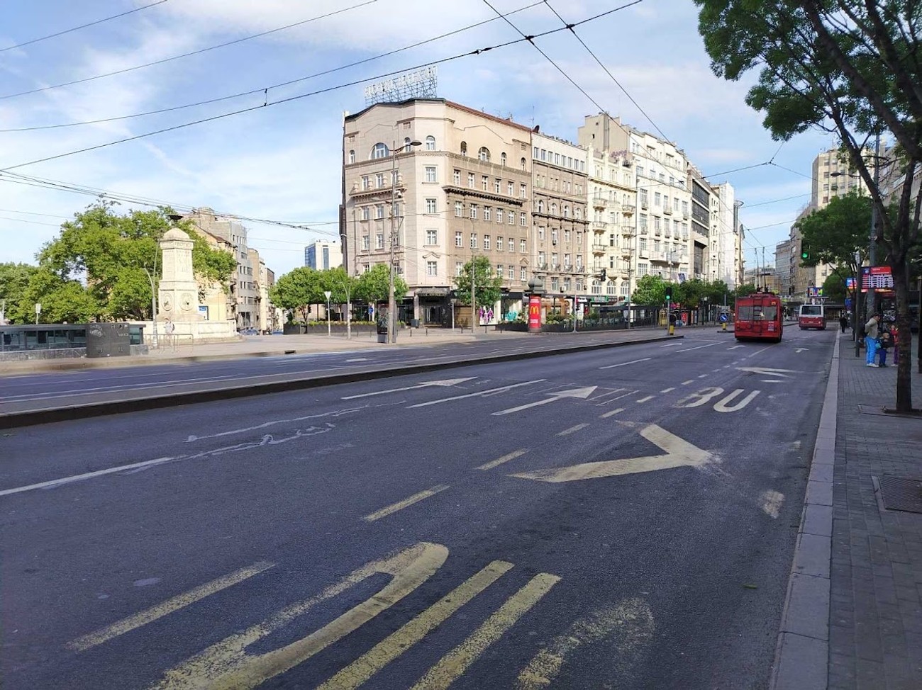 Prazan Beograd za Prvi maj, puste ulice, autobusi prazni - Blic