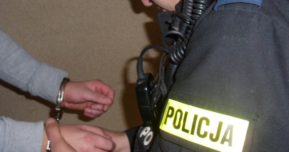 Kołobrzeg: 24-latek zatrzymany. Zgwałcił kobietę i wypchnął z balkonu ... Kołobrzeg: 24-latek zatrzymany. Zgwałcił kobietę i wypchnął z balkonu ...