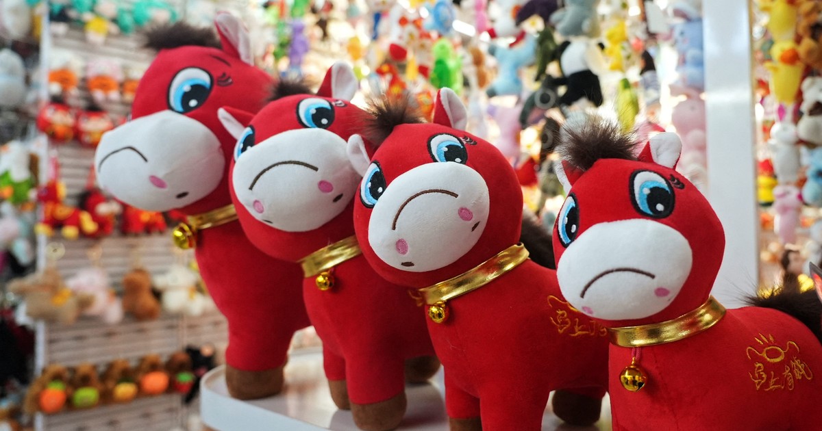 This viral crying horse plushie has become an iconic symbol for the ...