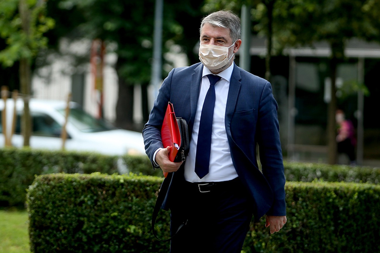 Alen Šeranić, ministar zdravlja Srpske: Porazno je što VAKCINE ...